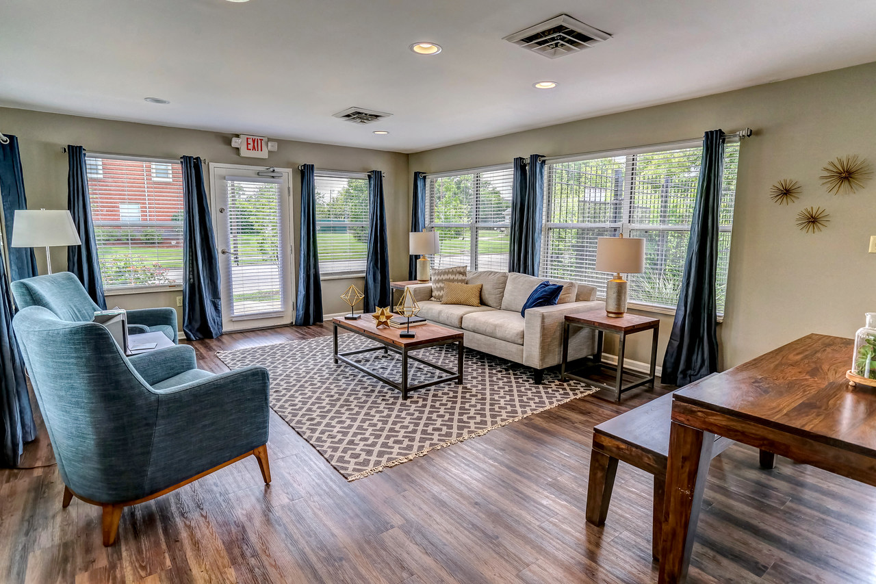 Hampton Place Apartments, 1549 W Madison St., Louisville, KY - RentCafe